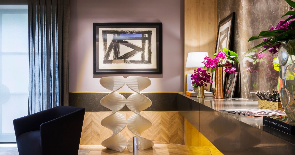 Learn how to combine wood and glass in decoration - Plywood Express